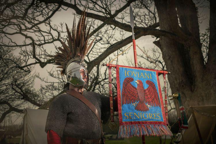 A photoshoot with Christopher Doyle | Magister Militum